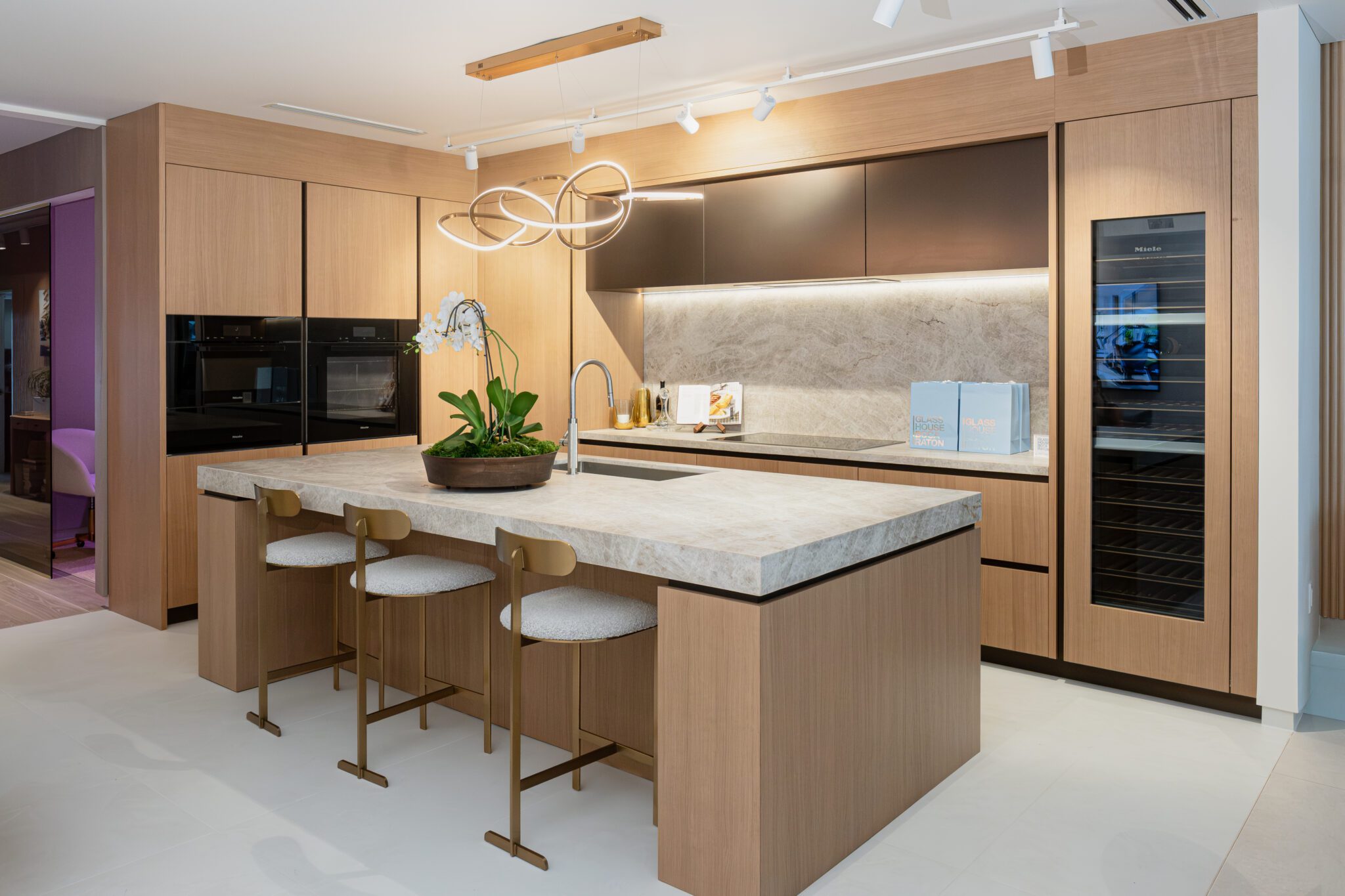 Luxury Development | Glass House - Spectrum Kitchens